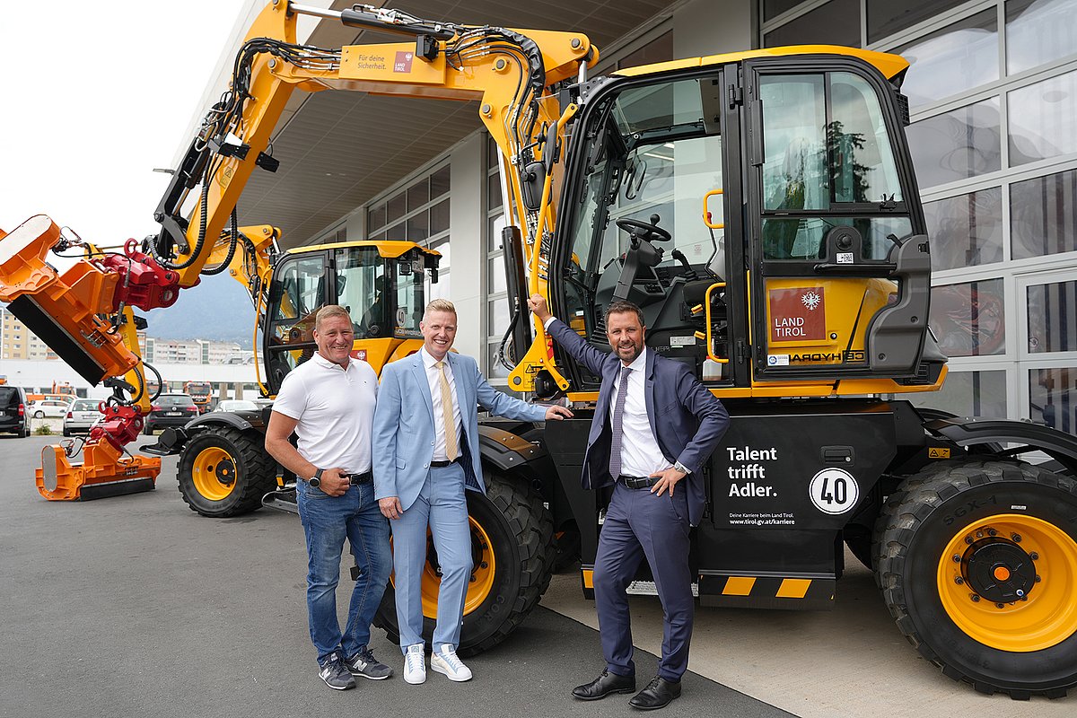 Fuhrpark des Landes Tirol durch mobile Bagger erweitert | Land Tirol