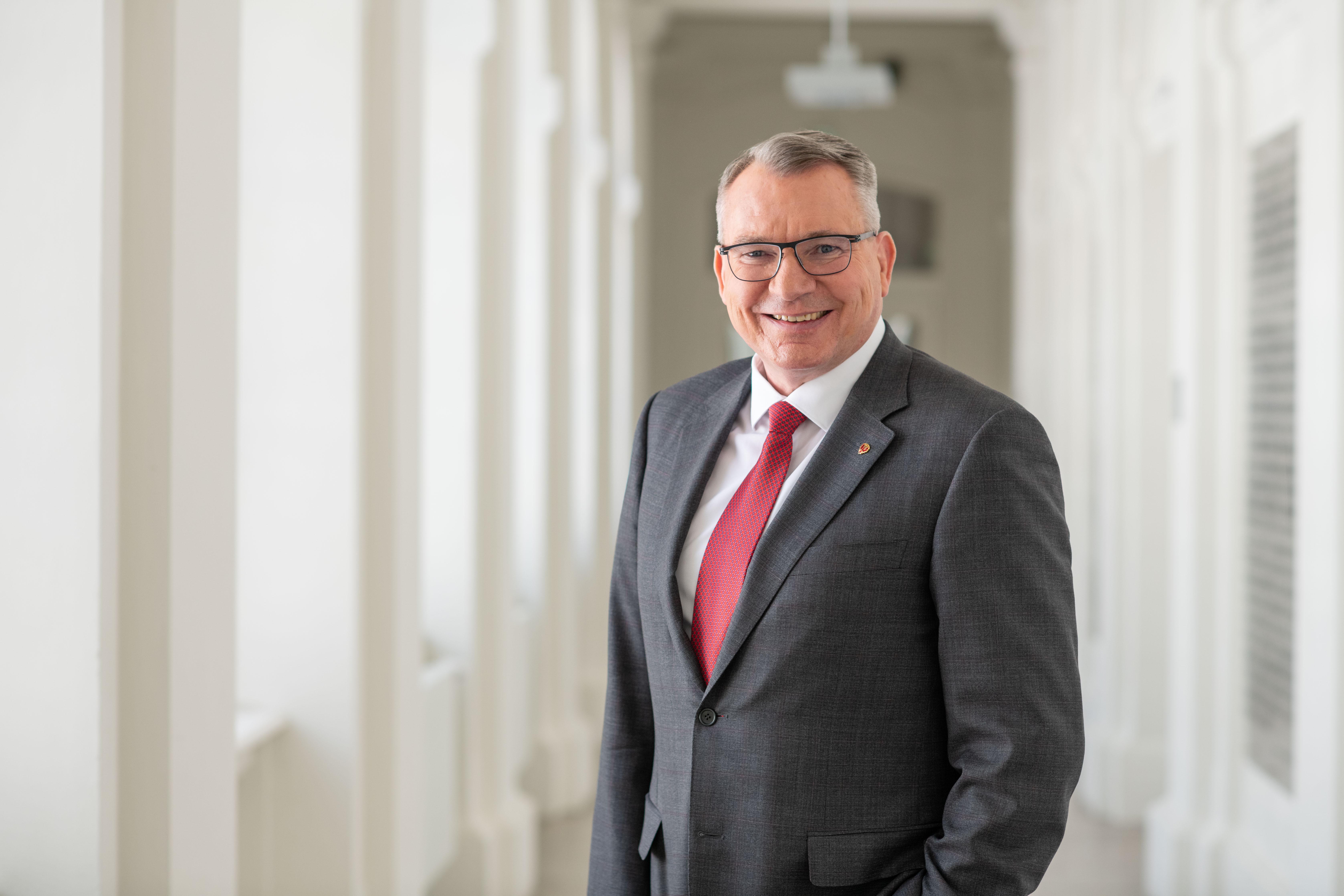 LR Tratter: „Sonnwend- und Herz-Jesu-Feuer fester Bestandteil der ...