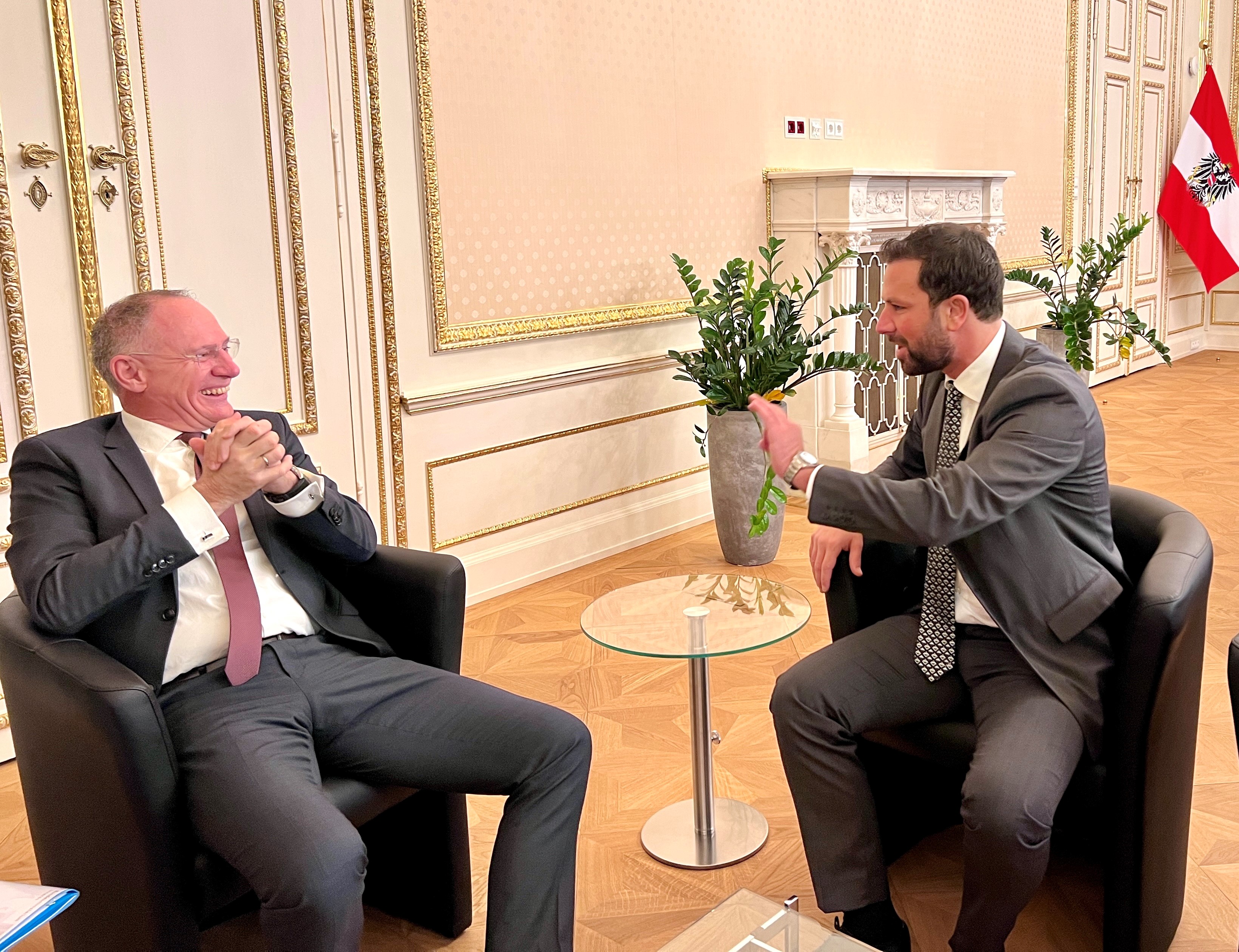 LHStv Dornauer absolvierte Antrittsbesuch bei Innenminister Karner ...