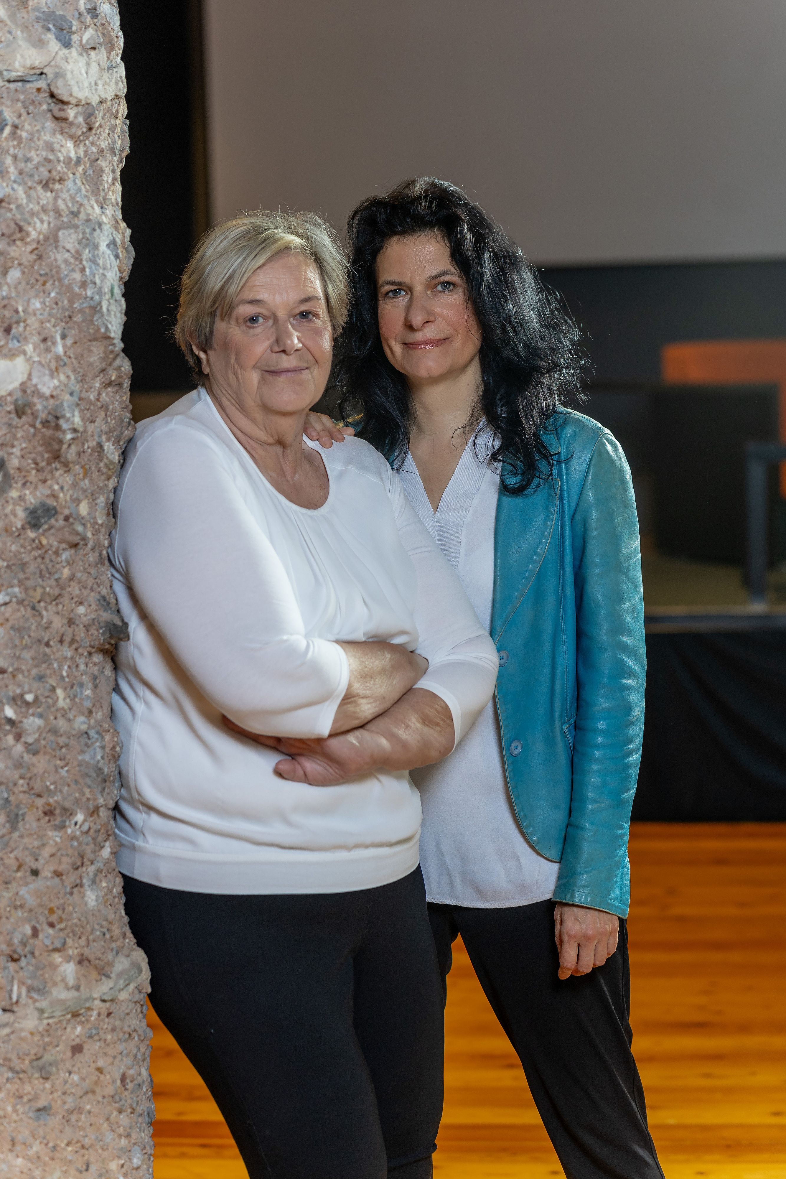 Tiroler Landespreis für Kunst 2024 geht an Maria und Hannah Crepaz ...