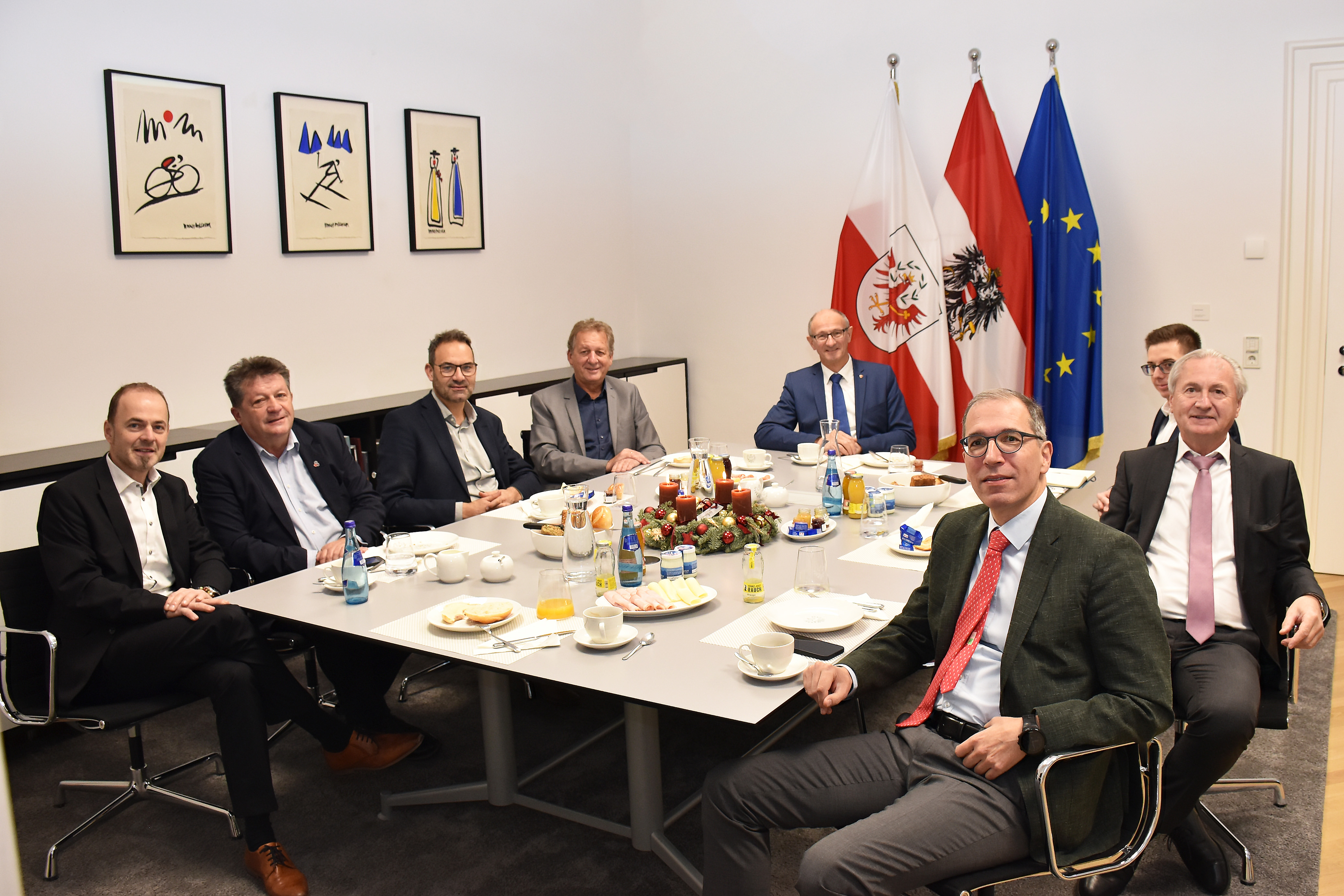 LH Mattle lud Sozialpartner ins Landhaus ein | Land Tirol