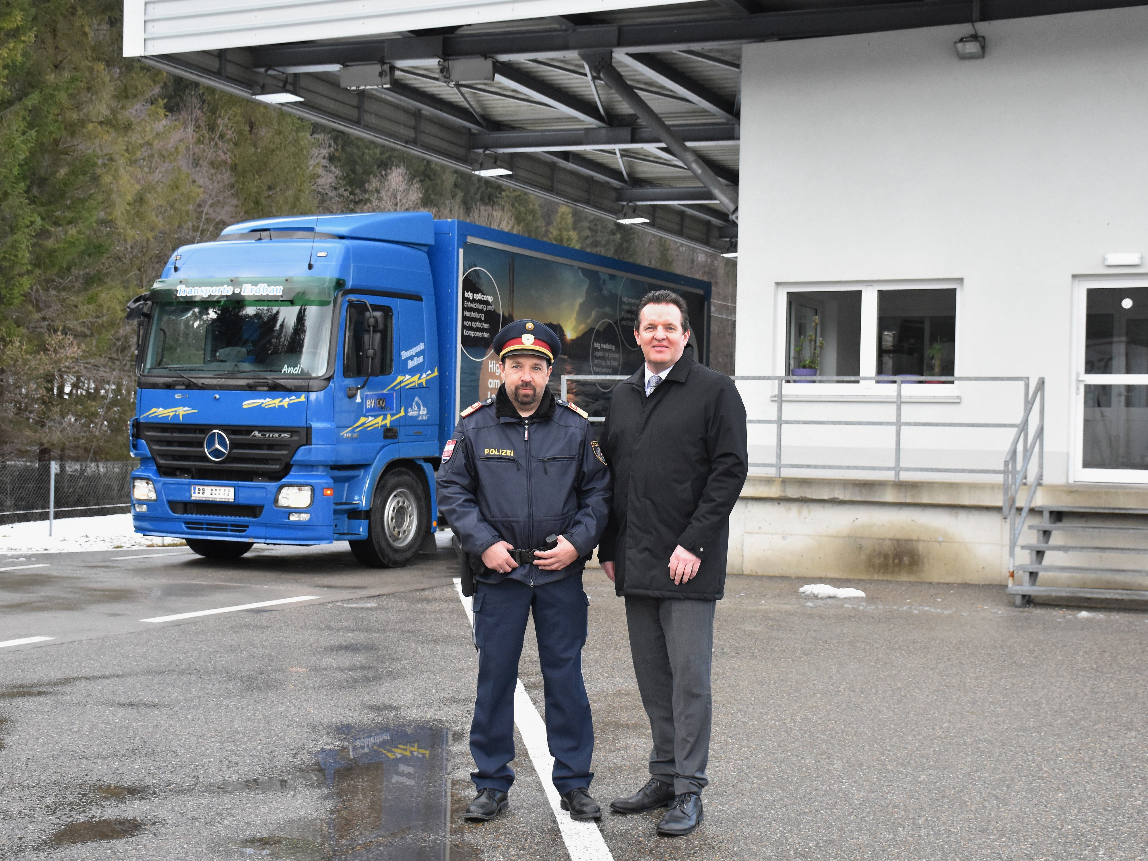 Strenge Kontrolle des 7,5-Tonnen-LKW-Fahrverbots am Fernpass | Land Tirol
