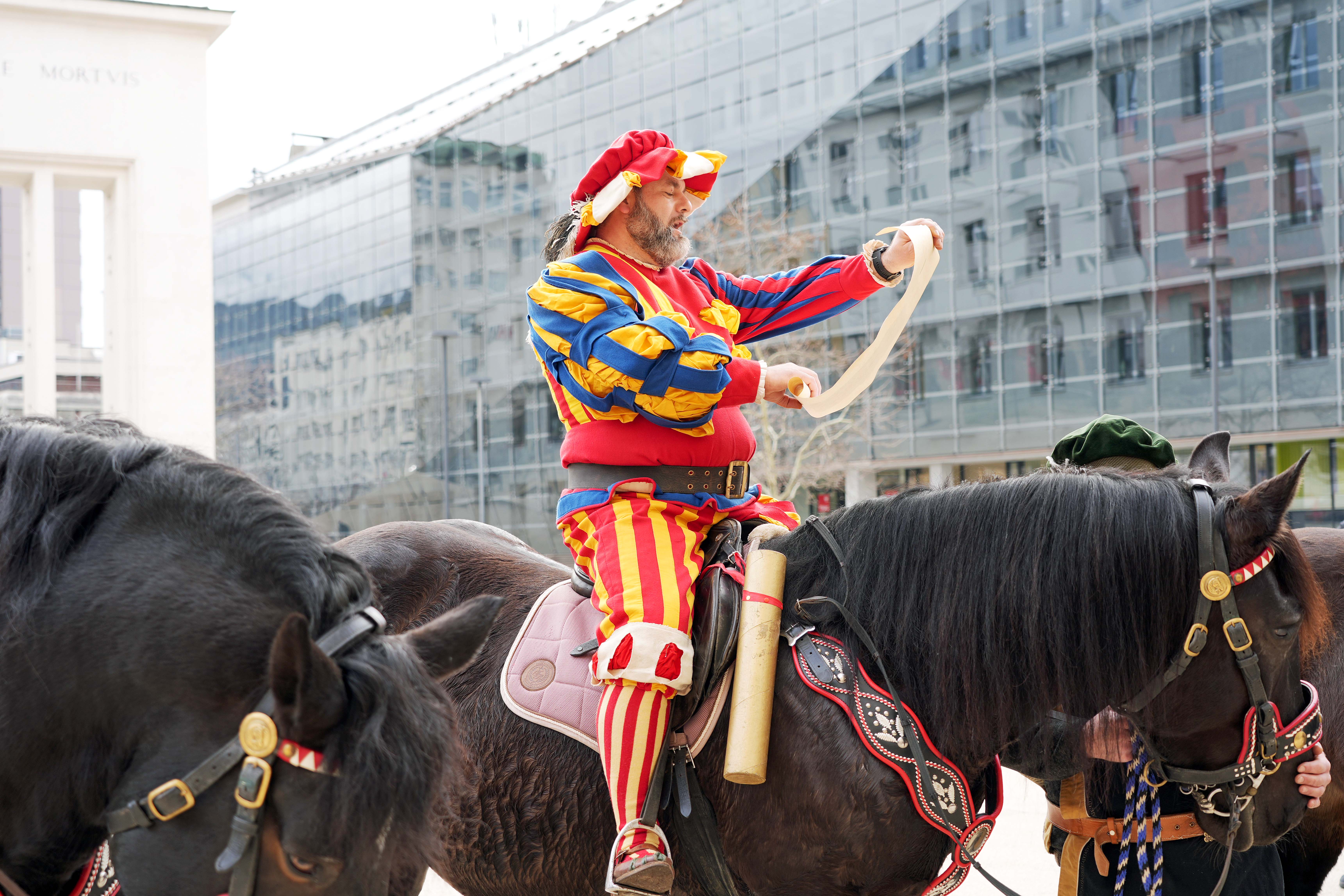 „Die Herolde“ riefen im Innsbrucker Landhaus die Fasnacht aus | Land Tirol