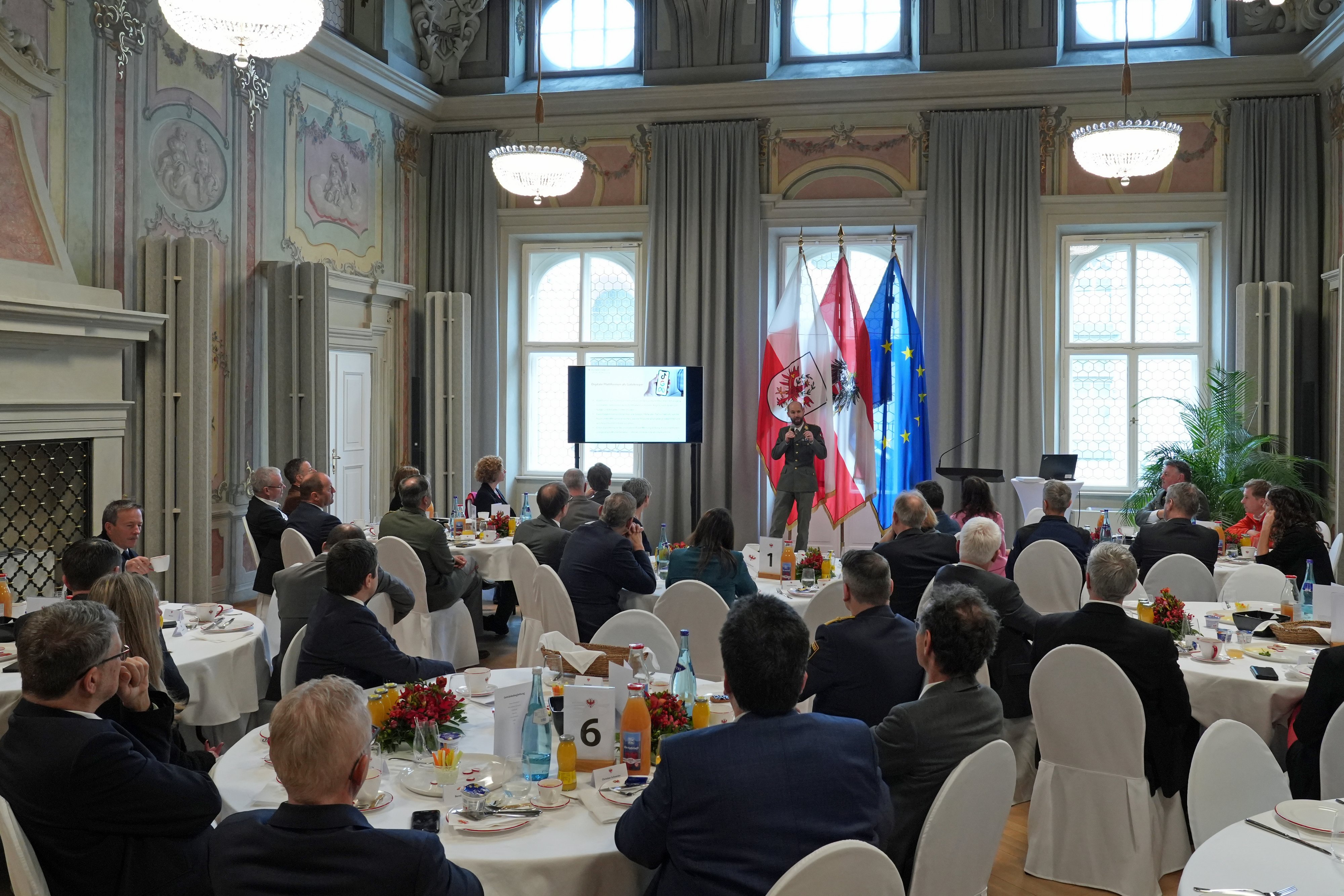 LH Mattle und LRin Mair: „Sicherheit in Tirol funktioniert dank ...