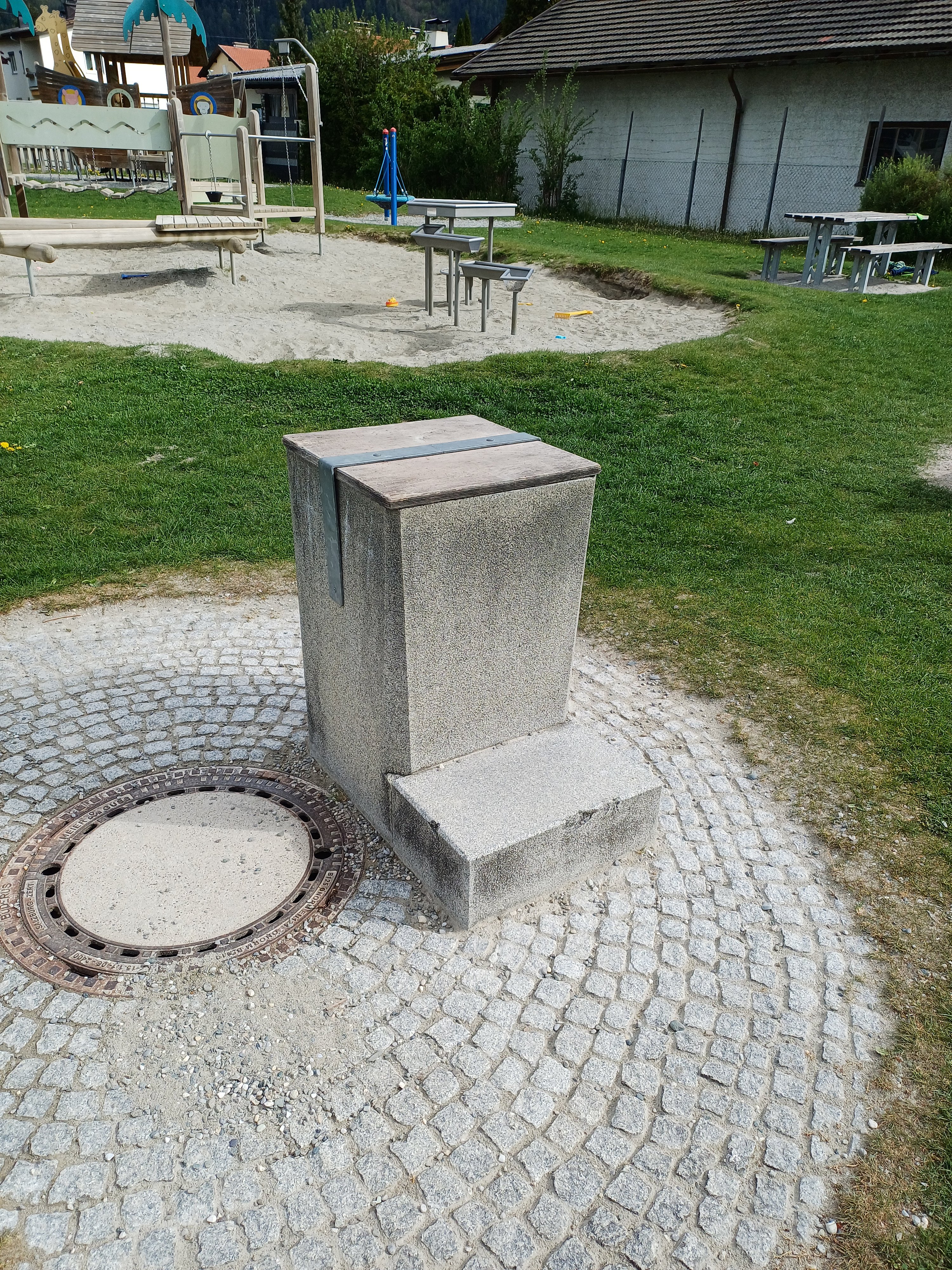 Dr.-Karl-Stainer Brunnen (Wattens) | Land Tirol
