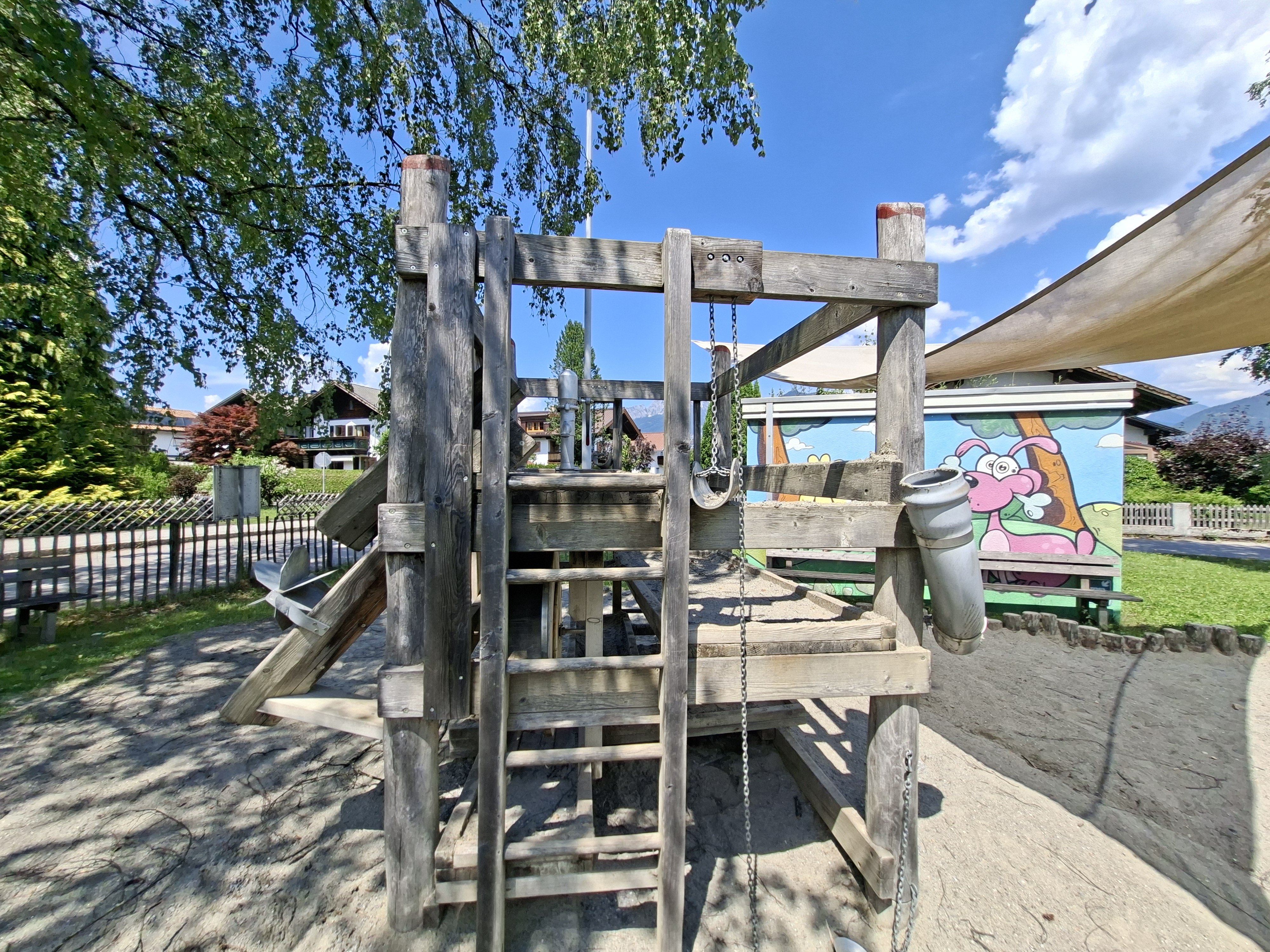 Spielgeräte Spielplatz Tränke (Reutte) | Land Tirol
